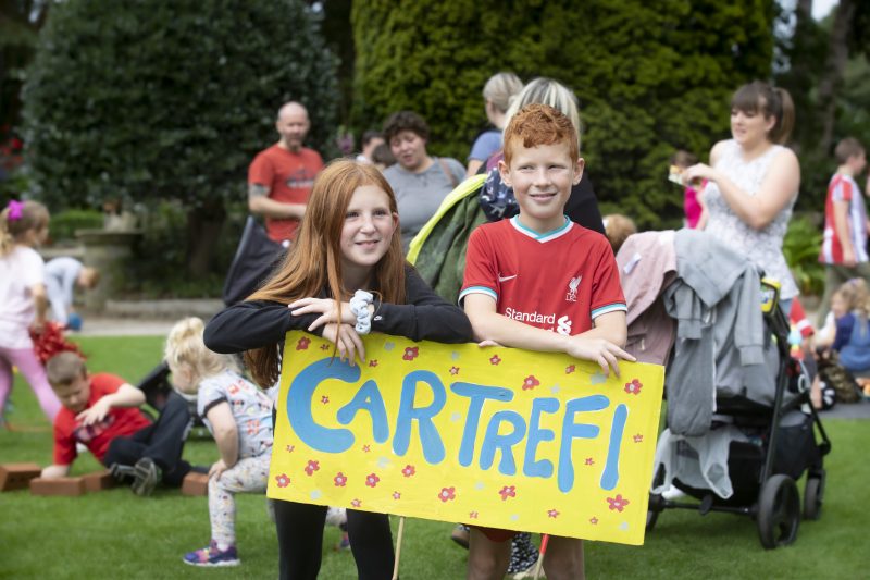 Zoo fun day creates animal magic for tenants - Cartrefi Conwy